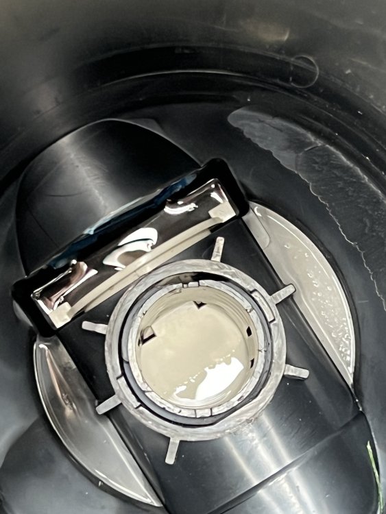 Filter Broke At Base And Stuck In Threaded Housing - Portable Hot Tubs ...