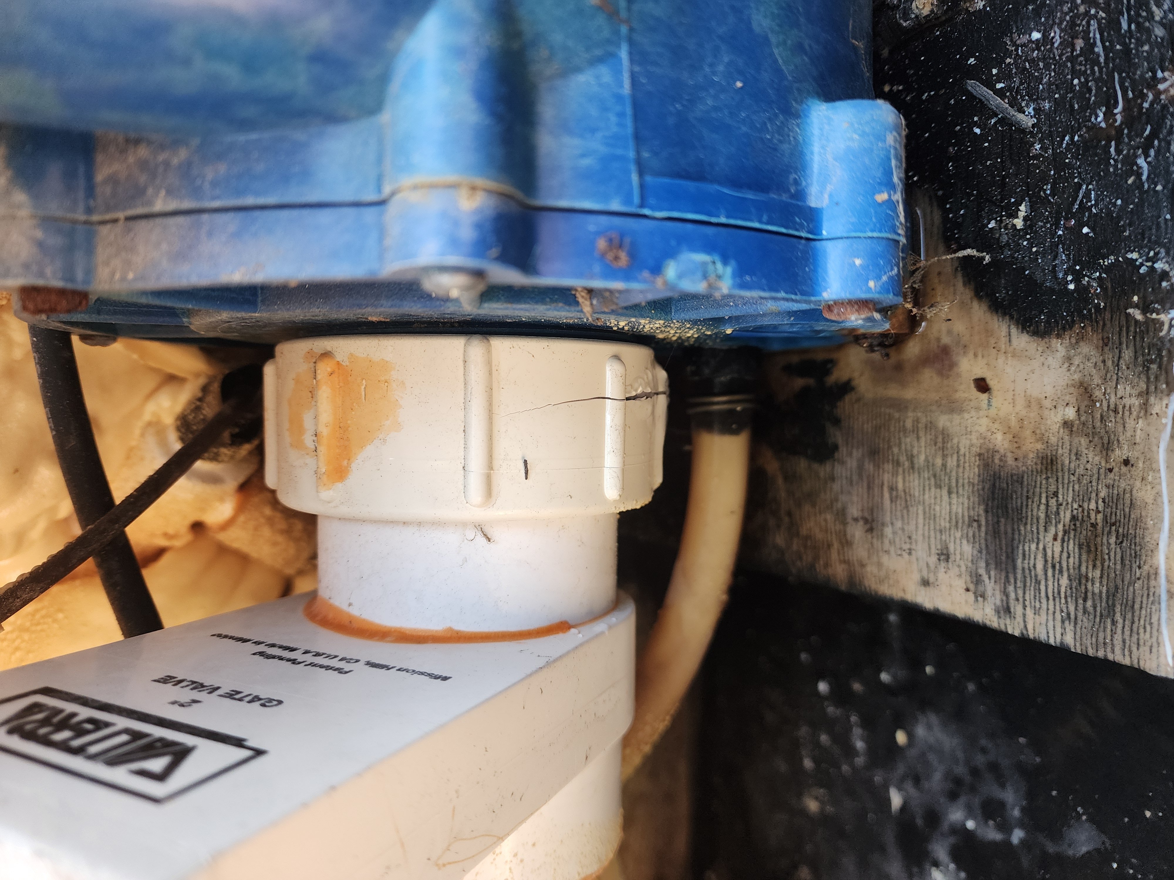 Cracked 2" PVC coupling on gate valve - Portable Hot Tubs & Spas - Pool ...